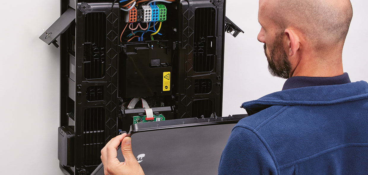 ABL eM4 EV Charger - Scalable Business Solutions | Wallbox